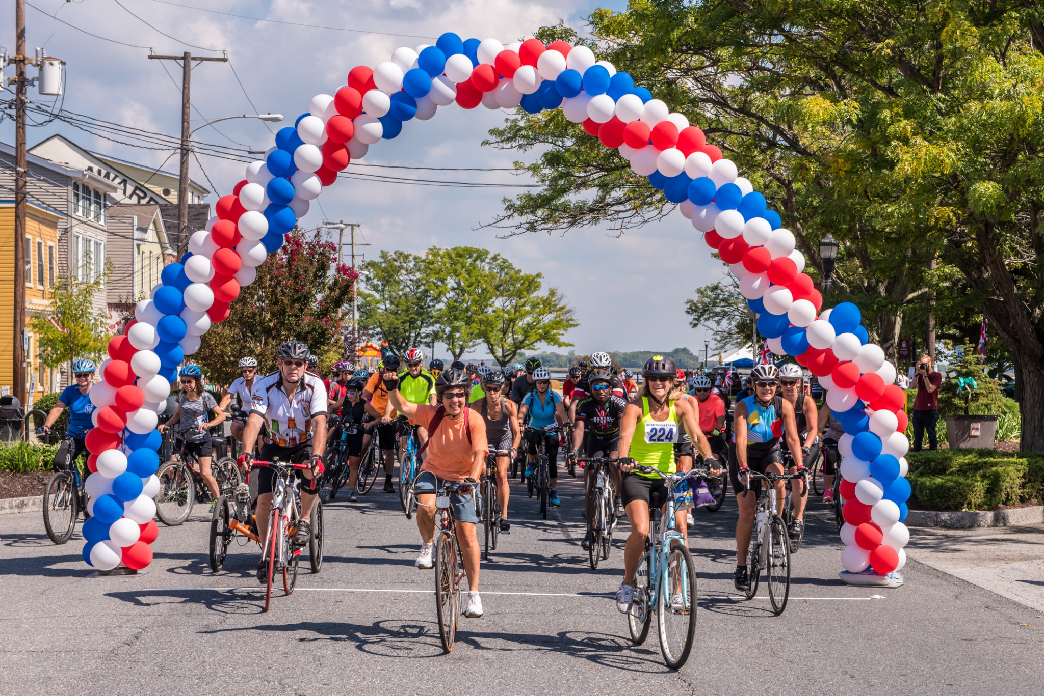 2017 River Towns - Out & About-0948 - Out & About Magazine