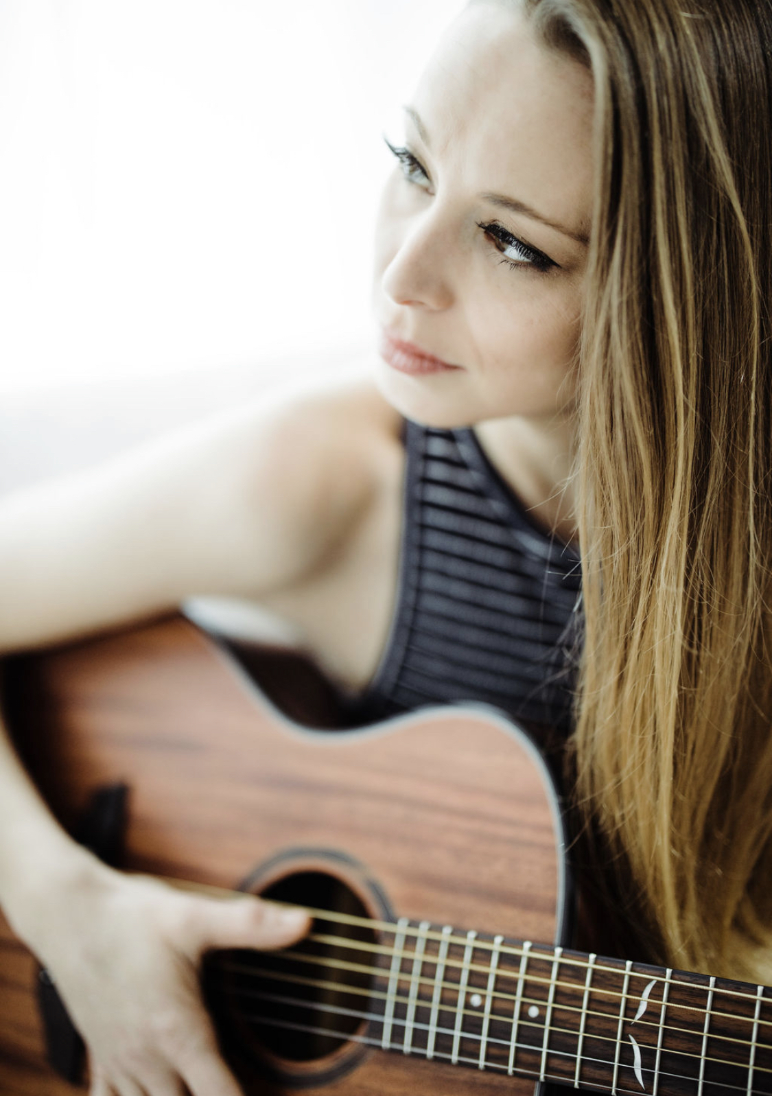 Jenni Schick - photo by Simon Wernovsky - Out & About Magazine